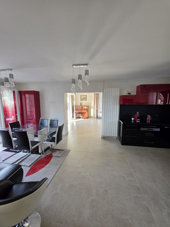 Maison T4 Avec Piscine Chauffée Et Parking Privé - Valence
