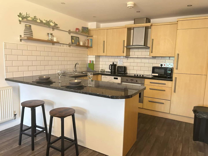 Spacious 2bed 2shower Apartment - Crewe