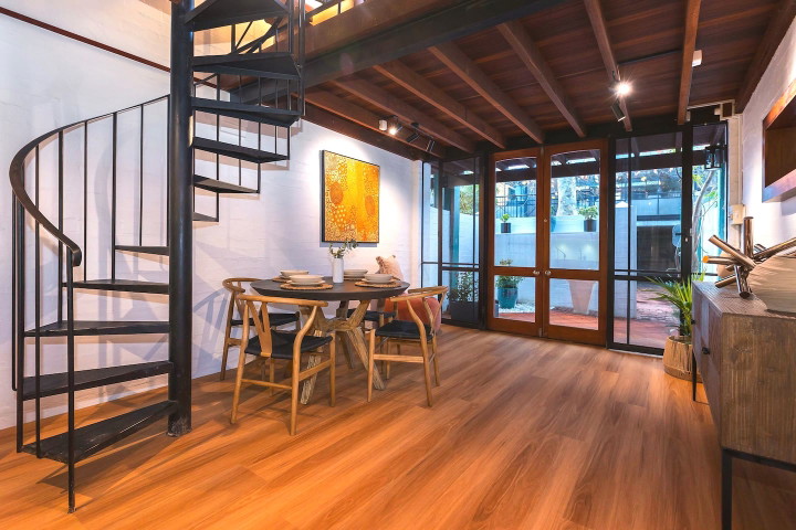 Industrial Chic In The Heart Of Fremantle - Perth