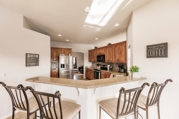 Luxurious 4 Bedroom Canal-front Home, Pet Friendly - Sanibel Island, FL