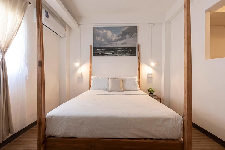 M6 - Deluxe Open Air Bedroom With Queen Bed & Ac - Bangkok