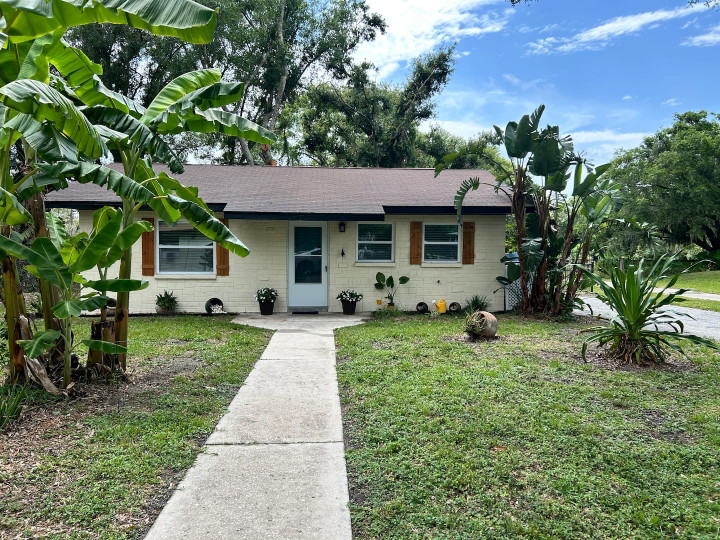 Guesthouse: Vet Expwy & Hospital - Odessa, FL
