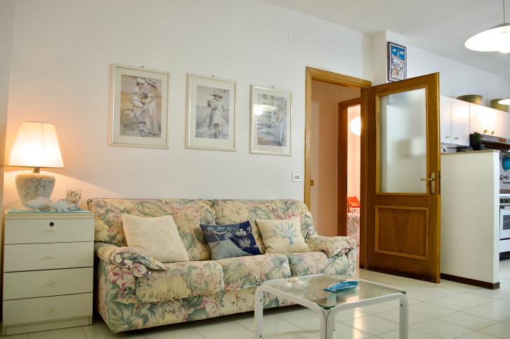 100m From The Beach, Sleeps 5, Parking Space - Alghero