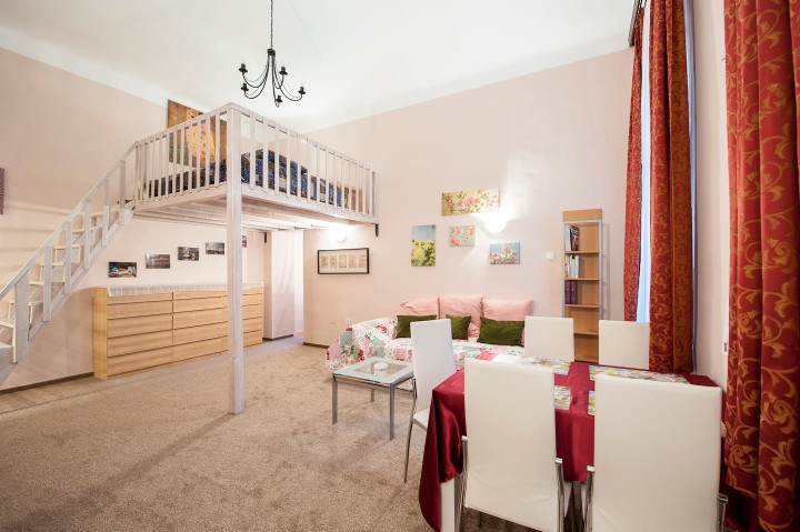 City Island: Quiet Flat In The Stirring Center - Budapest