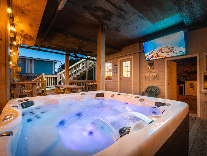 The Deck - Avon, NC