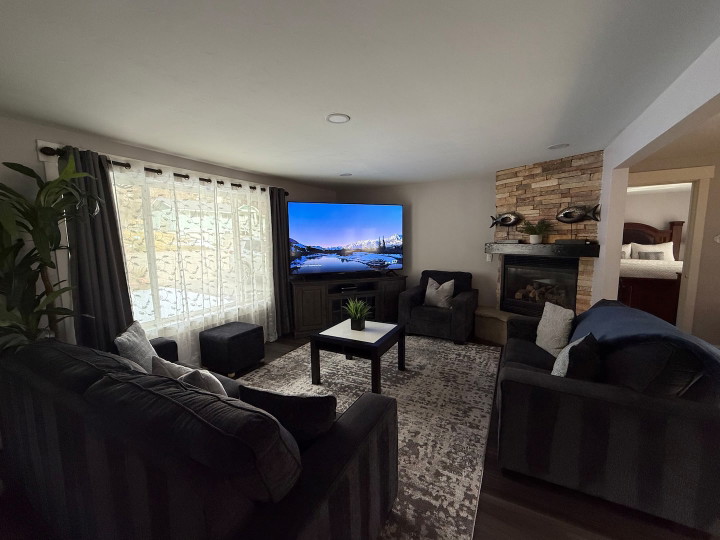 Chaparral Rental Cozy Vacation Home - Glenwood Springs, CO