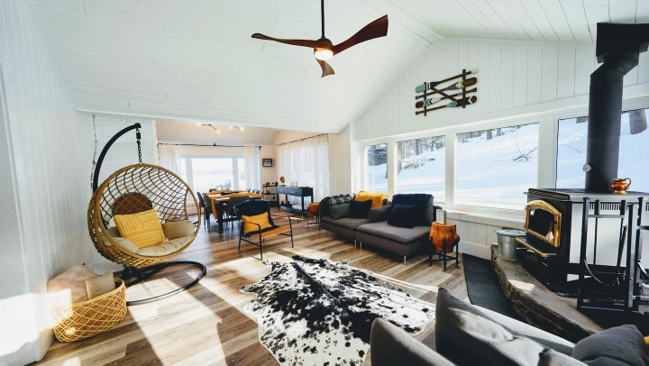 Newly Renovated Secluded Cottage - Huntsville