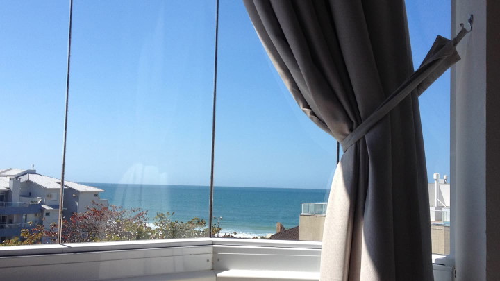 Flat Com Vista Para O Mar E Pé Na Areia - Florianópolis