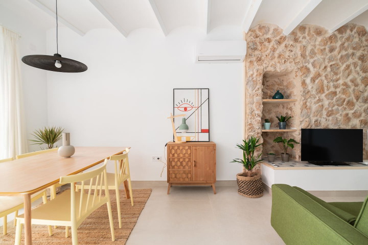 A House With History In The Center. - Villarreal