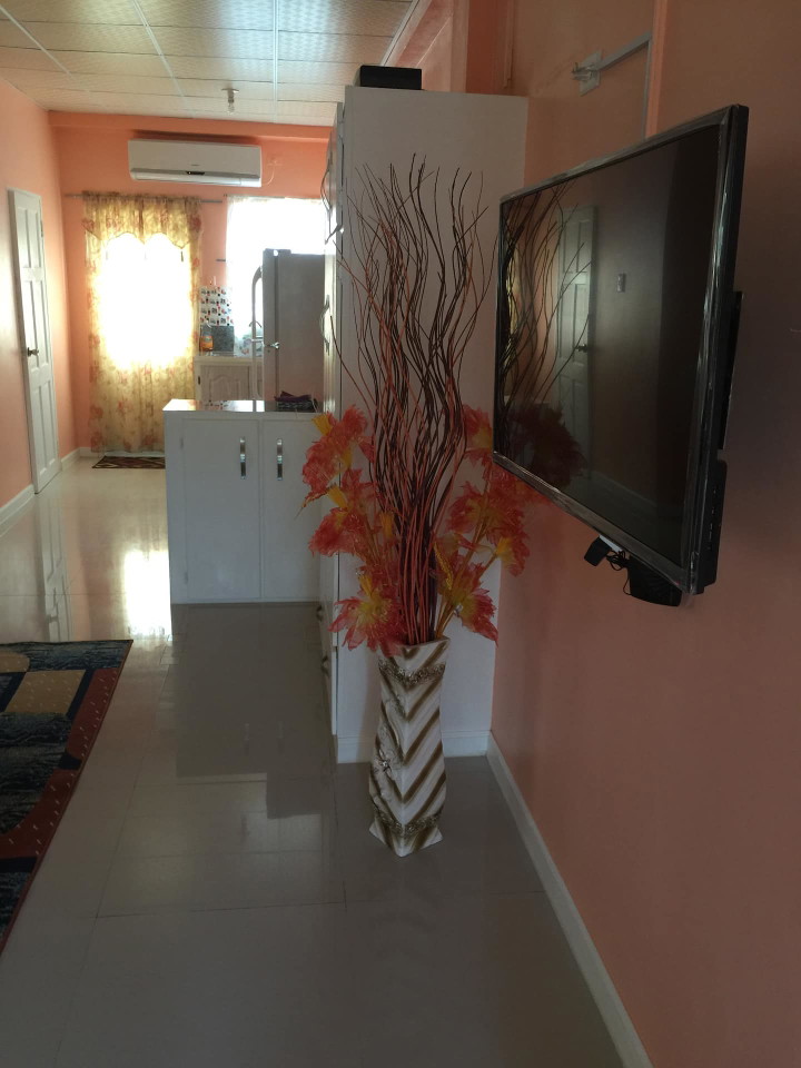 Shernest Guest House - Port of Spain