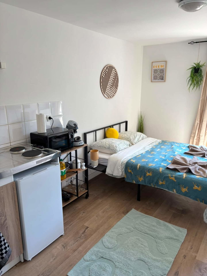 Studio Spacieux : Extérieur & Lumineux - Vendôme