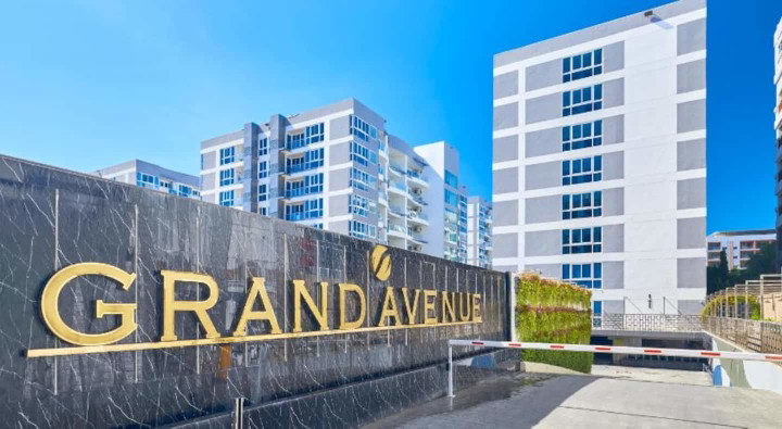 Grand Avenue I Popular Pool View 2br I Monthstay Z - Pattaya City