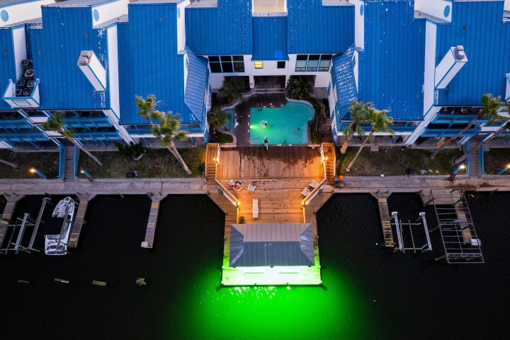 1st Floor Waterfront Pool Hot Tub Boat Slip Access - Corpus Christi, TX