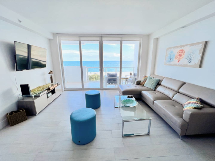 2br Oceanfront Beach Access + Free Valet Parking - Miami Beach, FL