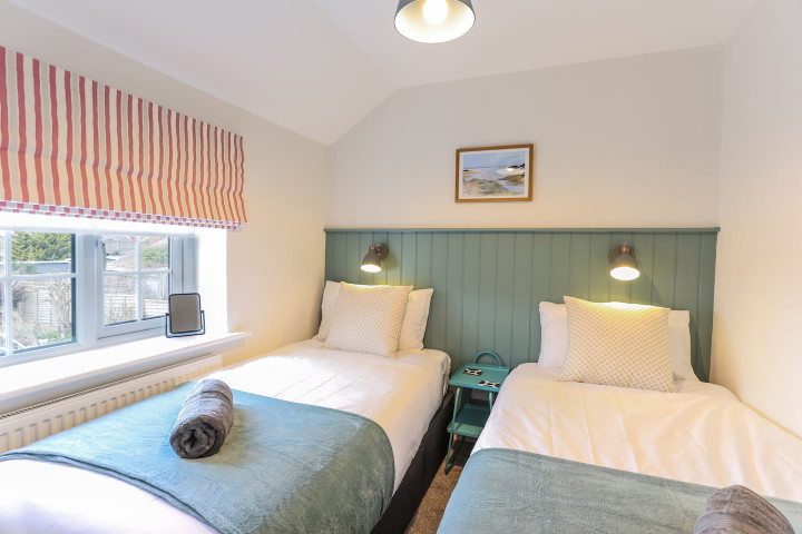 Country House-traditional-private Bathroom-vi - West Wittering
