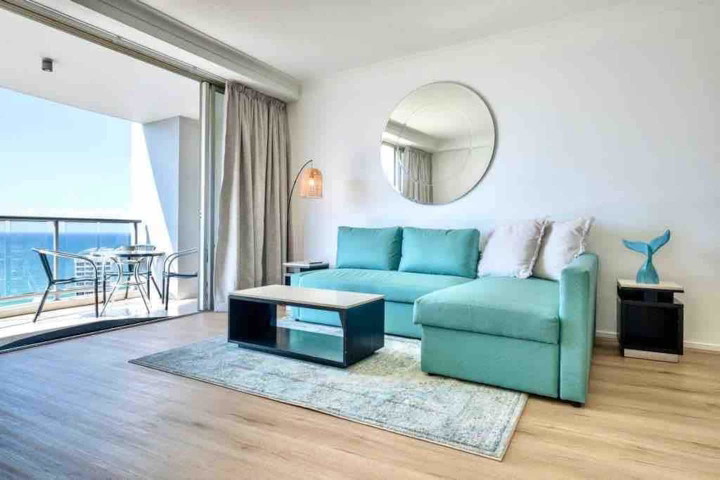 Oceanview Bliss- Lvl 24 - Surfers Paradise