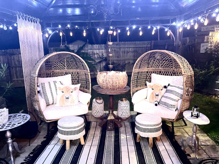 The Glam Cottage, Glamorous Southern Charm & Cows. - Raleigh, NC