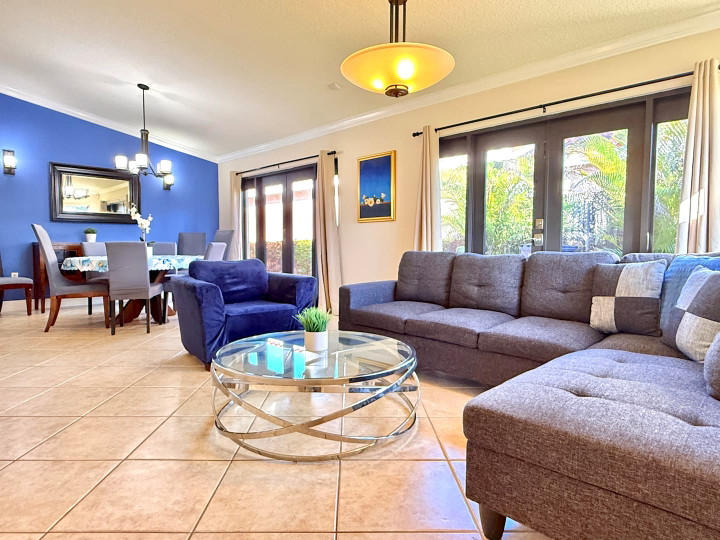 Epic Escape/pool Access Near Malls Airport Hospita - Kendall, FL