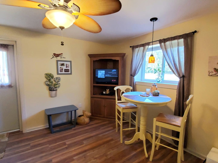 Daisy's Place Studio 
On Private 1.5 Acres - Fairhope, AL