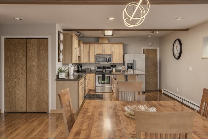 Elegant 2br Suite - Prime Downtown Location - Anchorage, AK