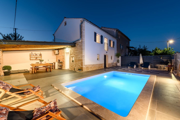 Charming Villa Casa E&j With Private Pool For Up To 4 Guests - Croatia