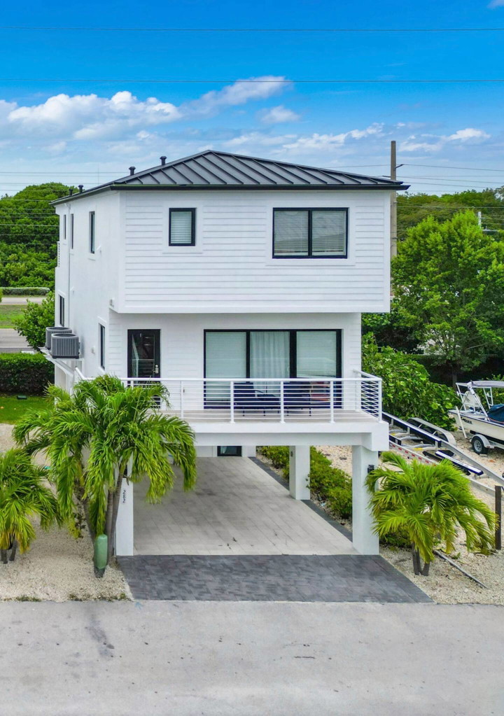 Breathtaking Ocean Dream 3 Story Home - Islamorada, FL