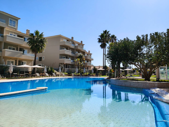 Apartment In Luxury Resort Vitor's Plazza By Qozzy - Portugália