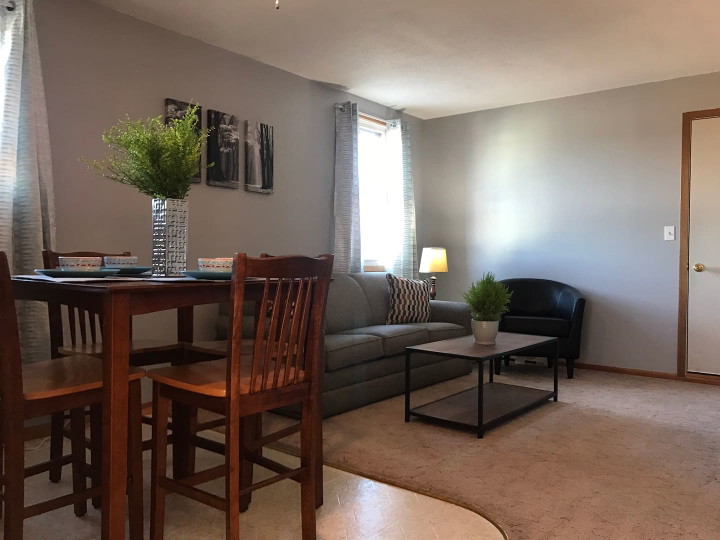 Getaway By The Bay....a Cozy 1br Retreat In Downtown Munising - Munising, MI