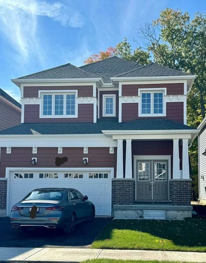 Kohly 8 Beds 3 Bath Luxurious Home In Gravenhurst - Gravenhurst