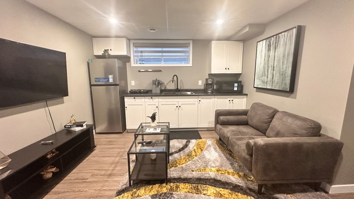 Entire Basement Suite In Winnipeg (Bishop's Suite) - Manitoba