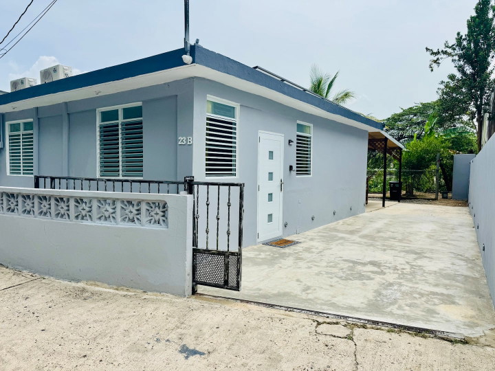 Vivi River Center City Apt - Utuado