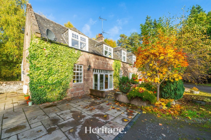 Charming Stables In Royal Deeside, Country Escape - Aboyne