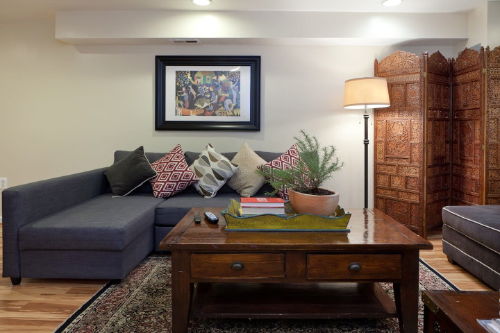 Victorian House, Private One Bedroom Bsmt Apt. - Washington, DC