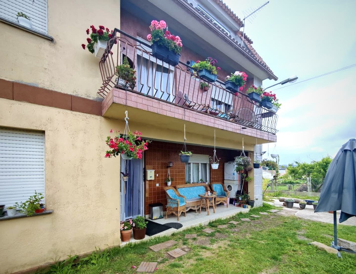 Accommodation For Groups Of Up To 12 People - Vigo