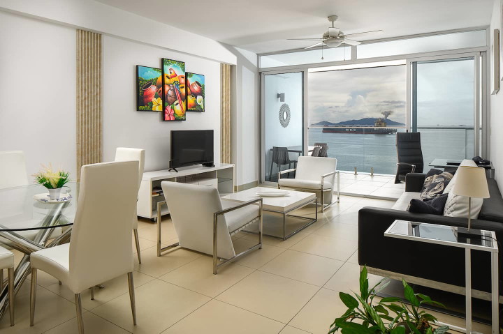 Panama Canal & Panama City - Full Oceanfront Apt - Panama City