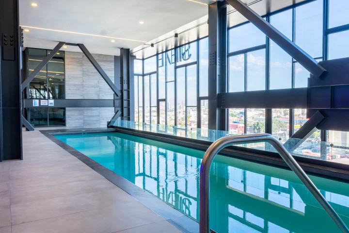Cozy Apt At Av Revolucion Pool+gym. Free Parking ! - Tijuana