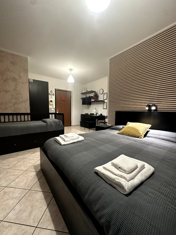 Casorate Home - Italy