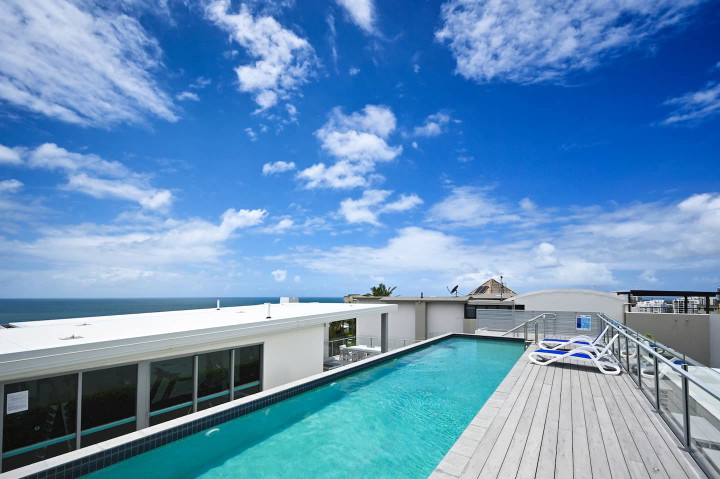 Coastal Escape | Rooftop Pool & Beach Walks - Alexandra Headland
