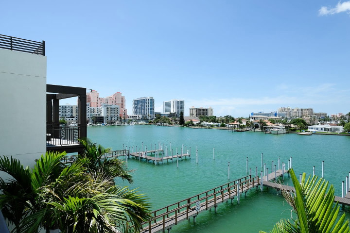 Waterfront 4br | Walk To Beach | Pool & Spa - Dunedin, FL