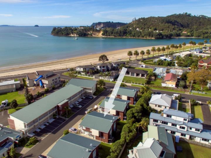 Modern Beach Apartment - Whitianga