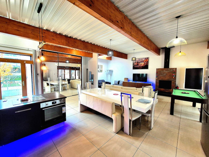 Architect's House - Family And Business Gathering - Francia