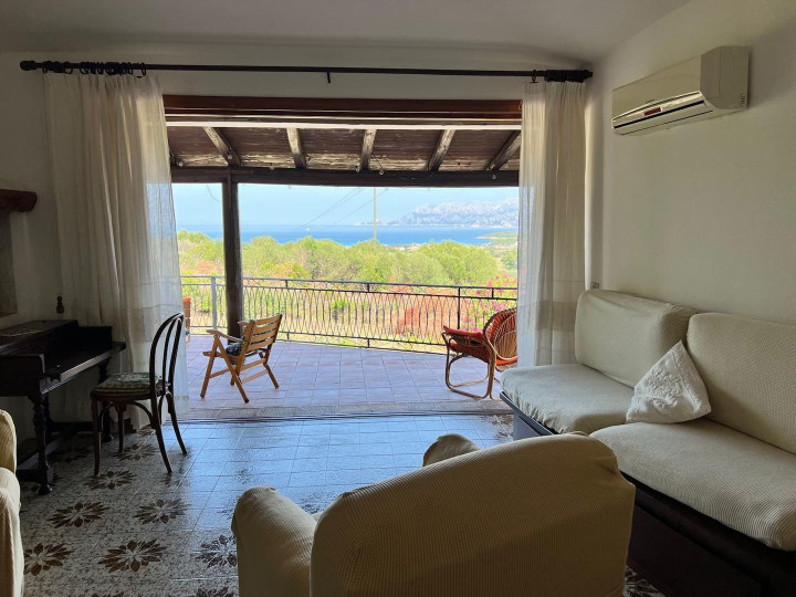 Splendida Villa Con Terrazza Vista Mare - 9 Posti - Olbia