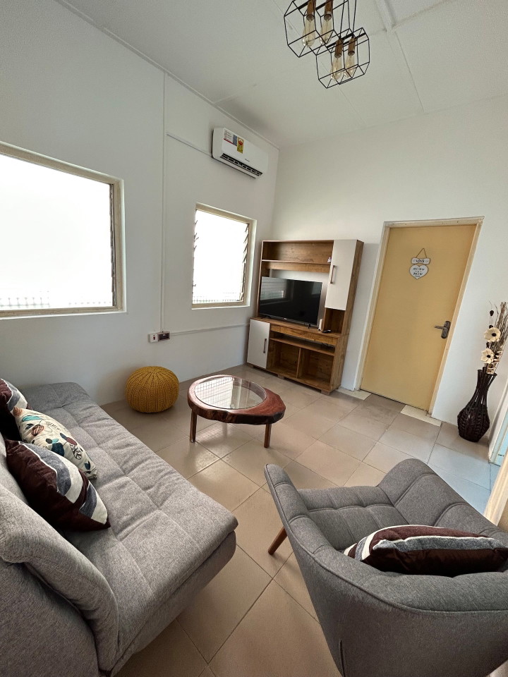 Big, Beautiful & Secure House For 3 - Oxford St - Ghana