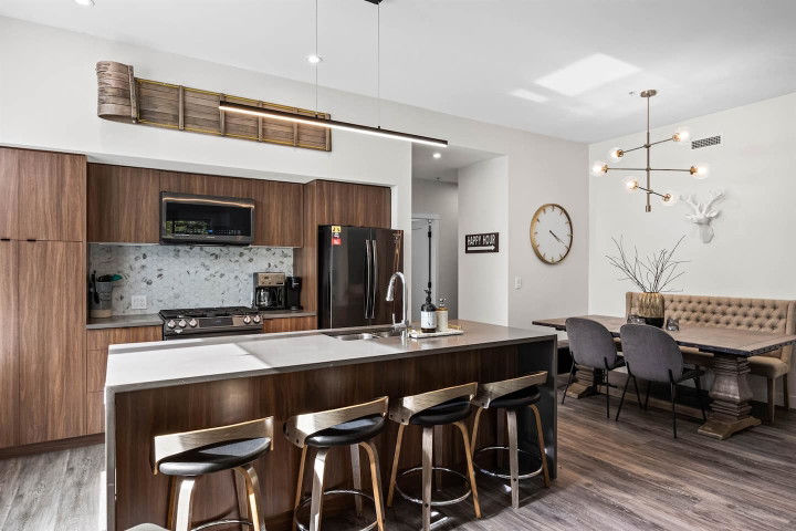 Beautiful & Modern Condo, Ski-in Ski-out - Sun Peaks