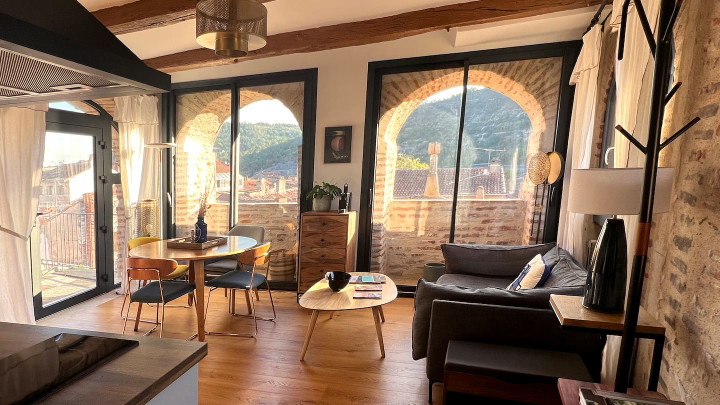Duplex Dans Tour Médiévale & Terrasse - Lot