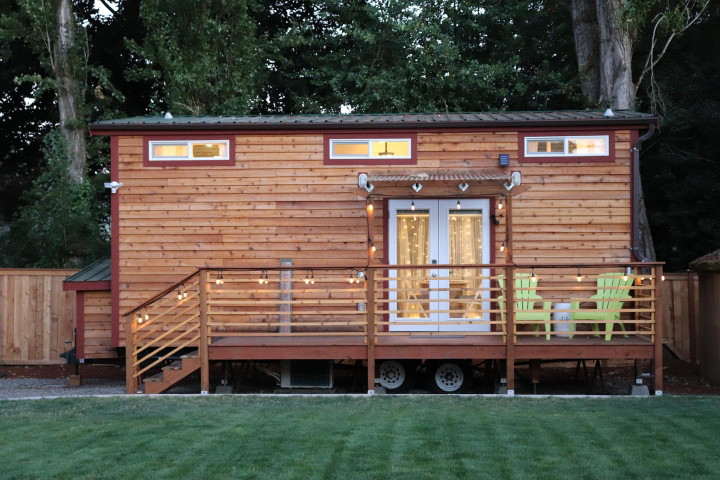 Seattle Tiny House Near Airport & Light-rail - Des Moines, WA