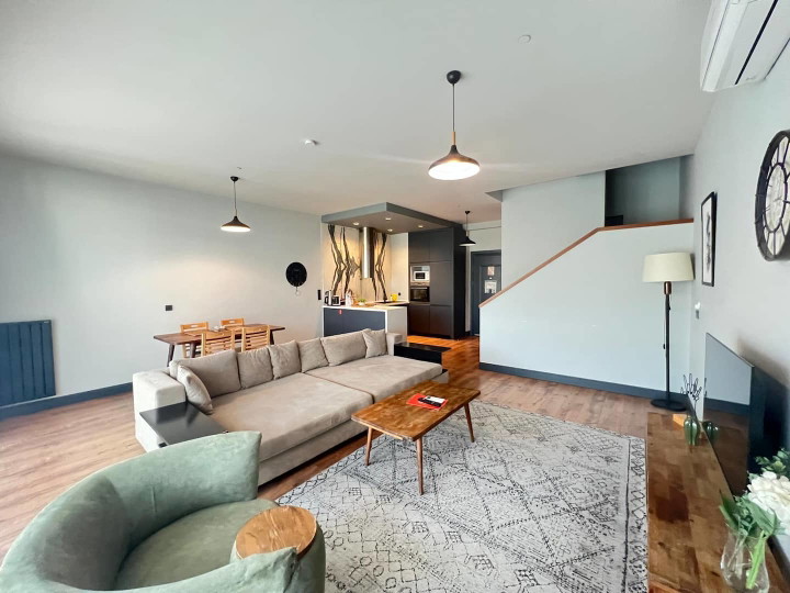 Fabulous 2br Duplex In Beyoğlu; Pool, Spa, Parking - Fatih