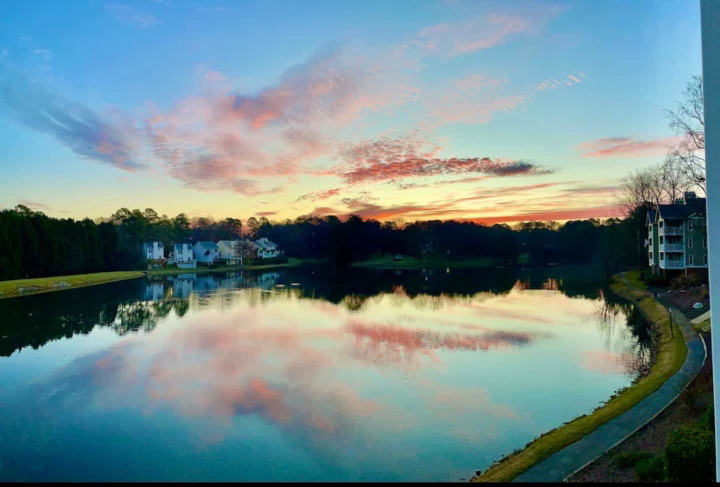 Amazing Lake Views! All Fees Included In Pricing. - Cary, NC