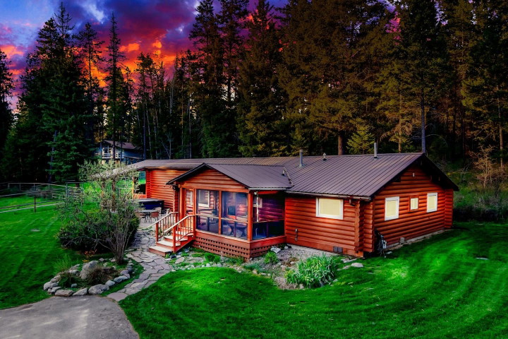 Mountain Meadow Cabin - Whitefish, MT