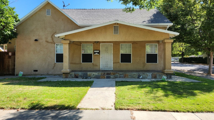Comfortable Luxury Home In Stockton - Stockton, CA